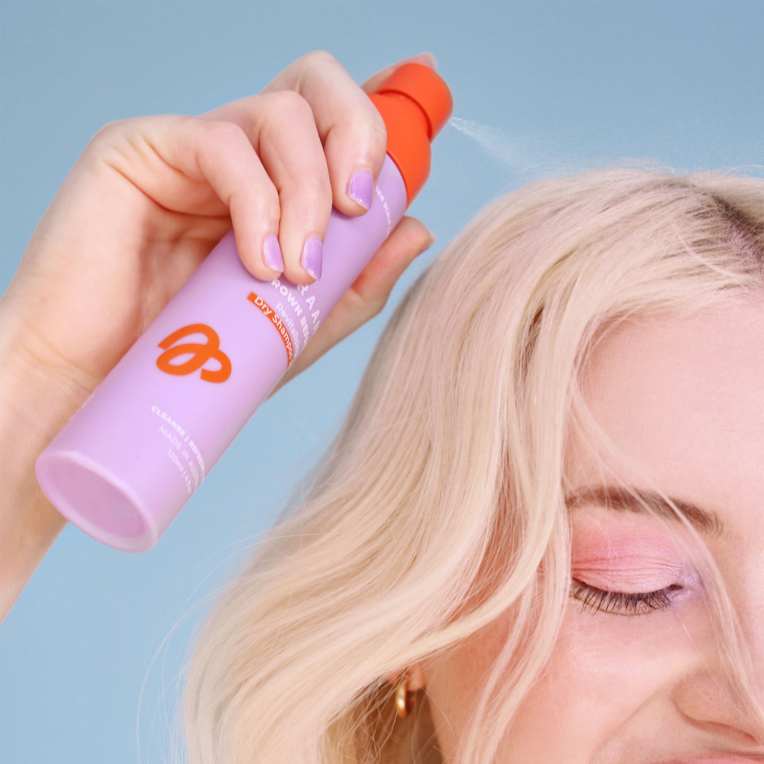 Crown Refresh Revitalising Dry Shampoo Mist – STRAAND