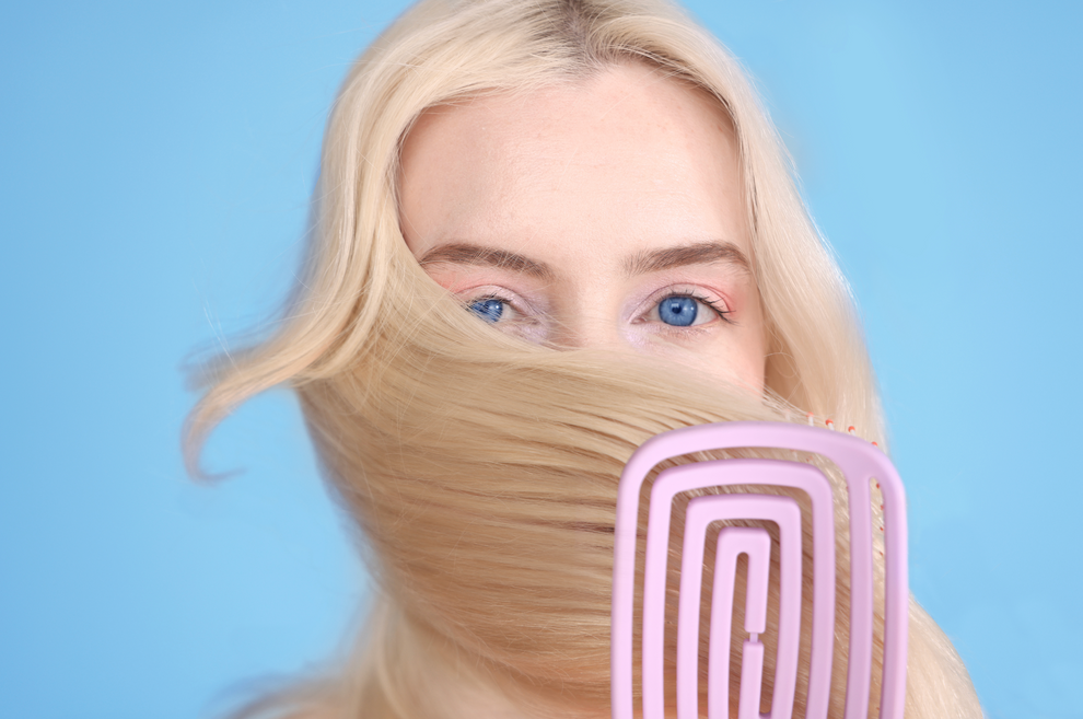 The Mane Master Wet-To-Dry Detangler Brush – STRAAND